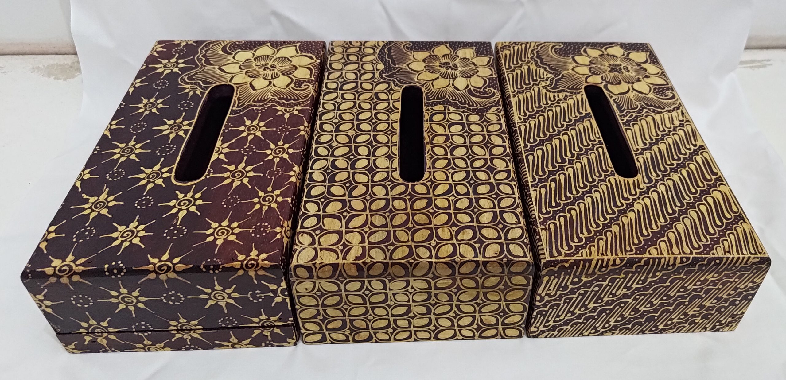 Kotak Tisu Kayu Batik - JogjaGift